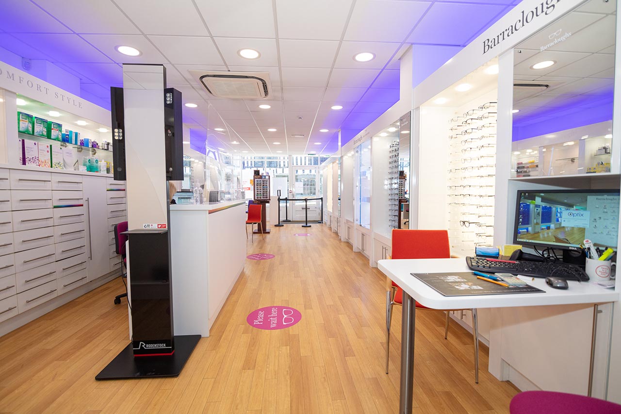 Optician jobs | Optical careers | Join the Barracloughs family